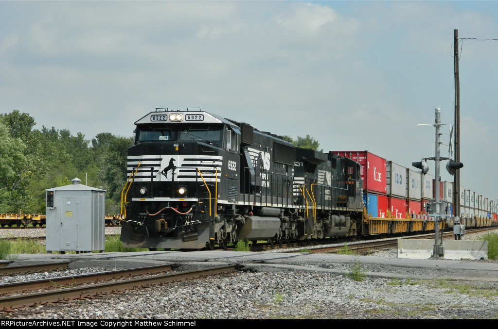 Cresent Cab On Point